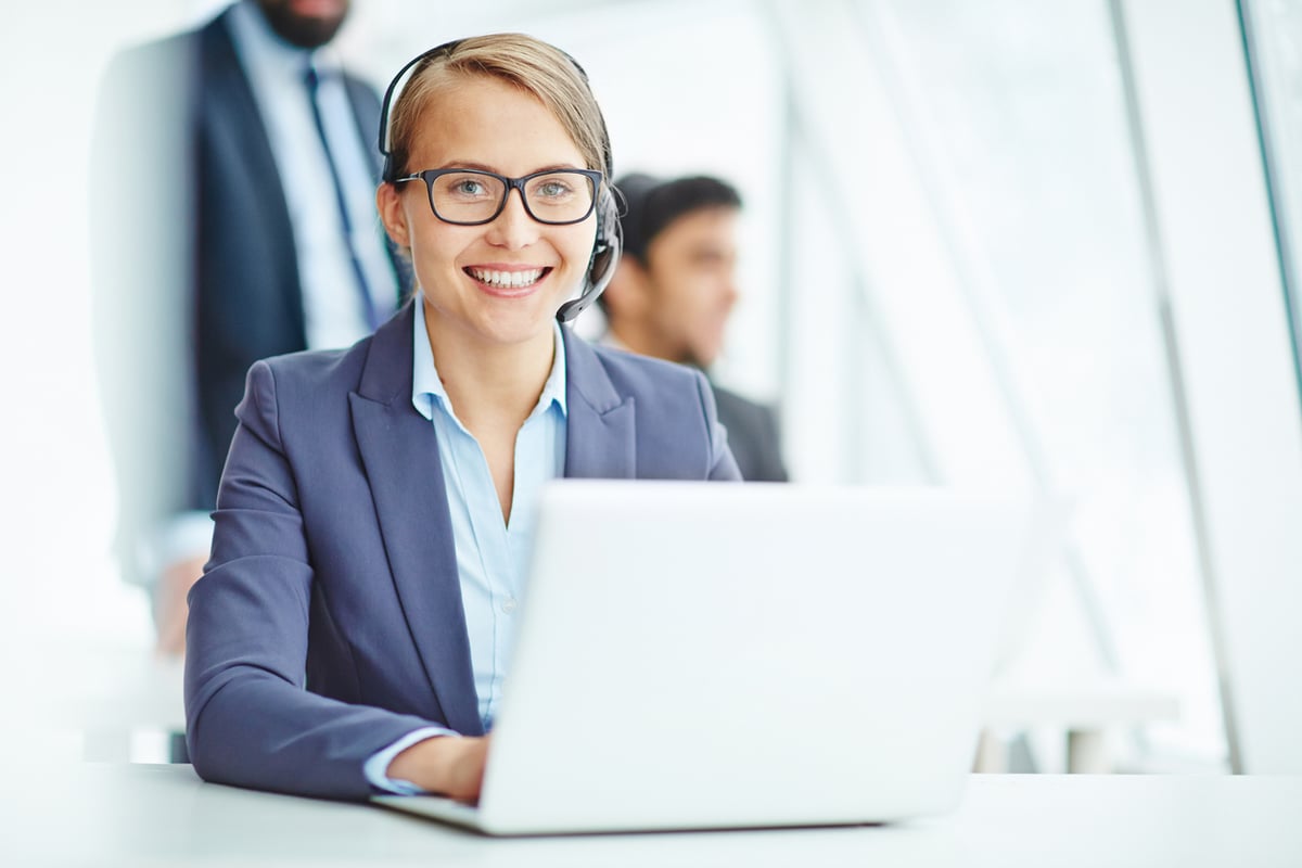 How to Choose the Best Call Center Solutions for Small Business