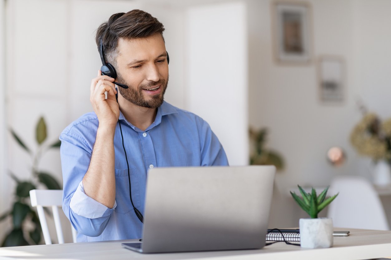 Automated Calling System [Benefits, Challenges, Top Software]