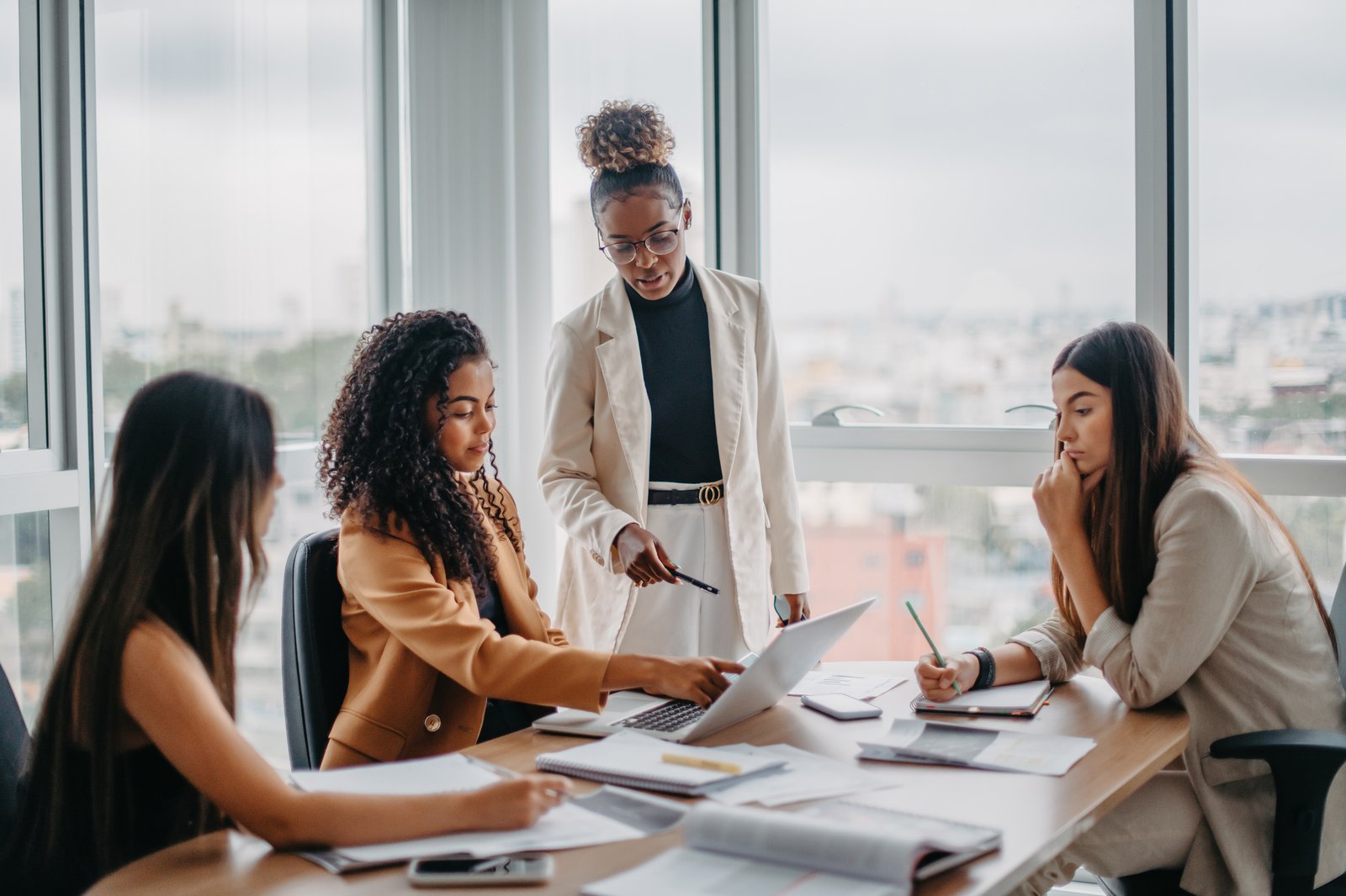 Mastering Prospect Definition in Sales: Strategies & Benefits