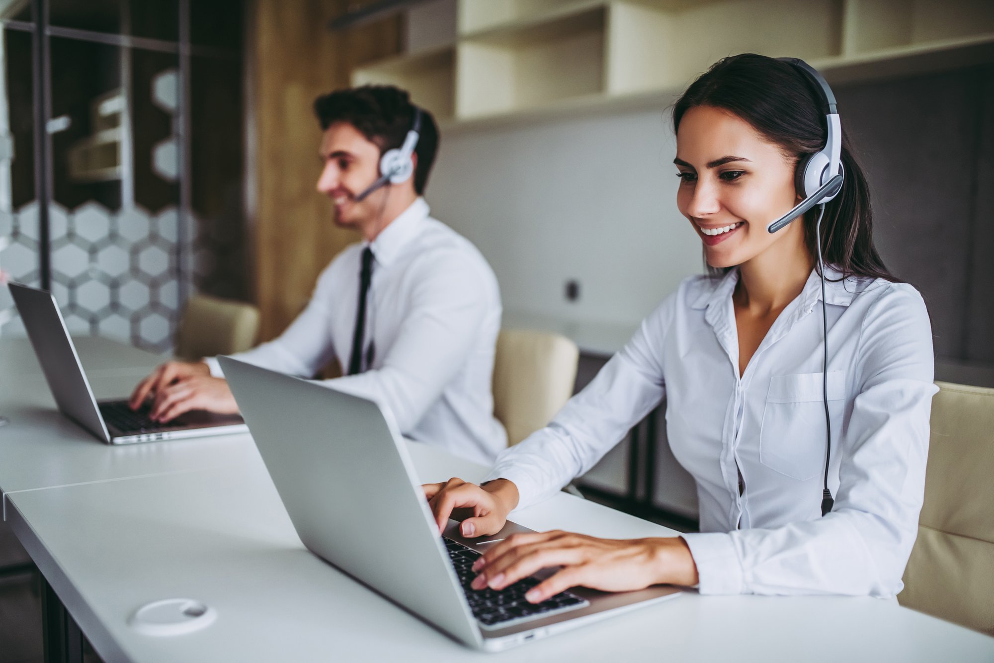 All About Hiring a Call Center Service: Benefits & Tips