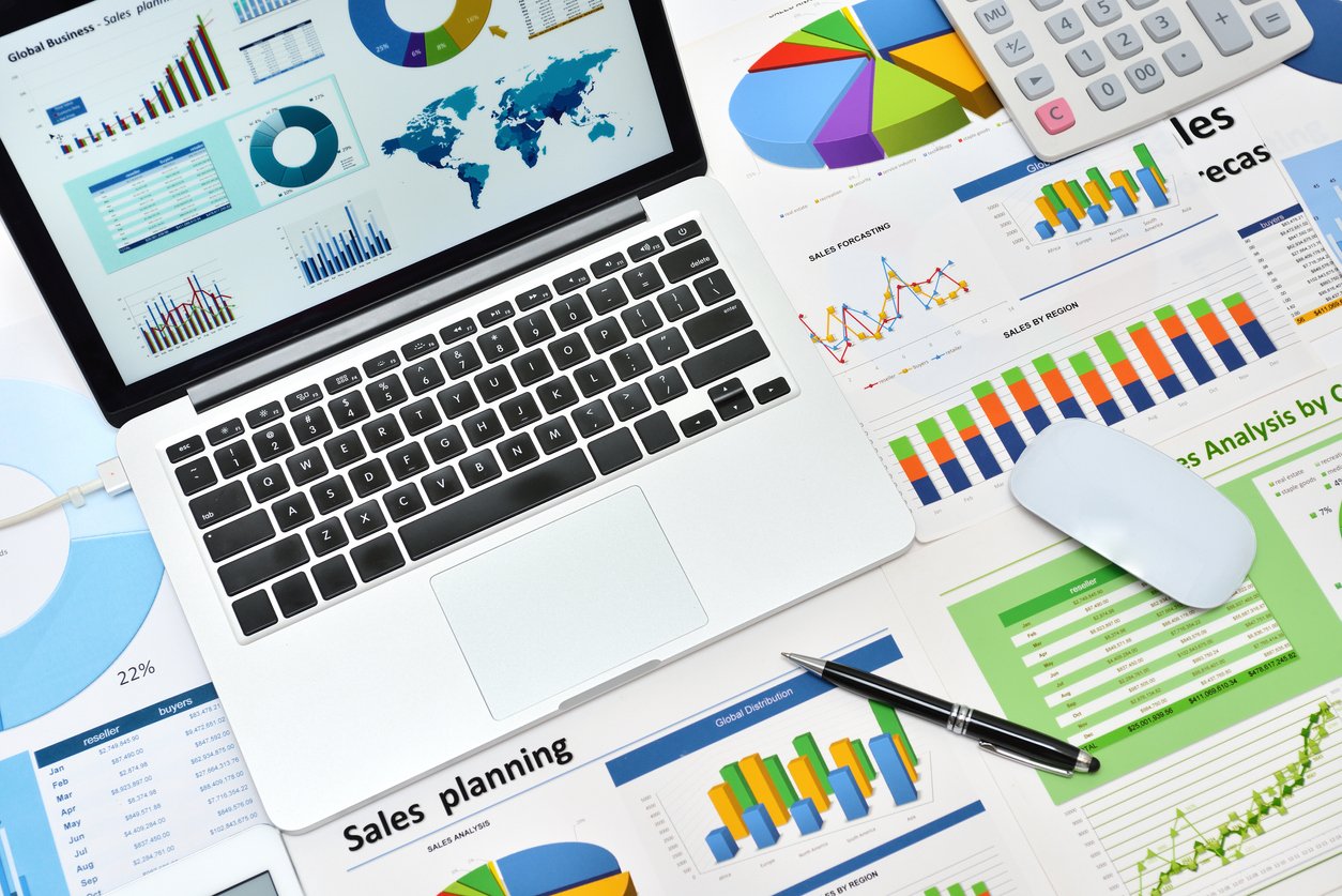 Sales Forecast Methods: A Complete Guide