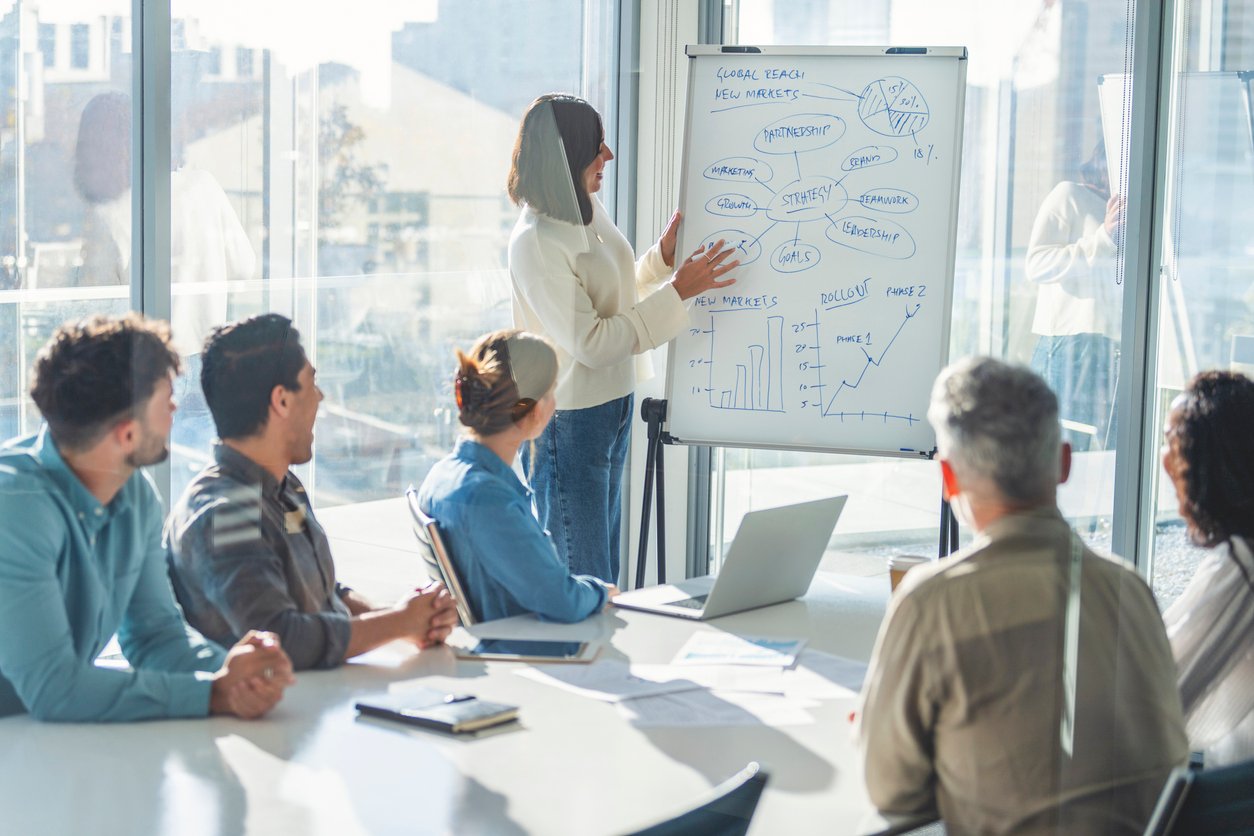 Consultative Selling: How to Win Deals With Consultative Sales