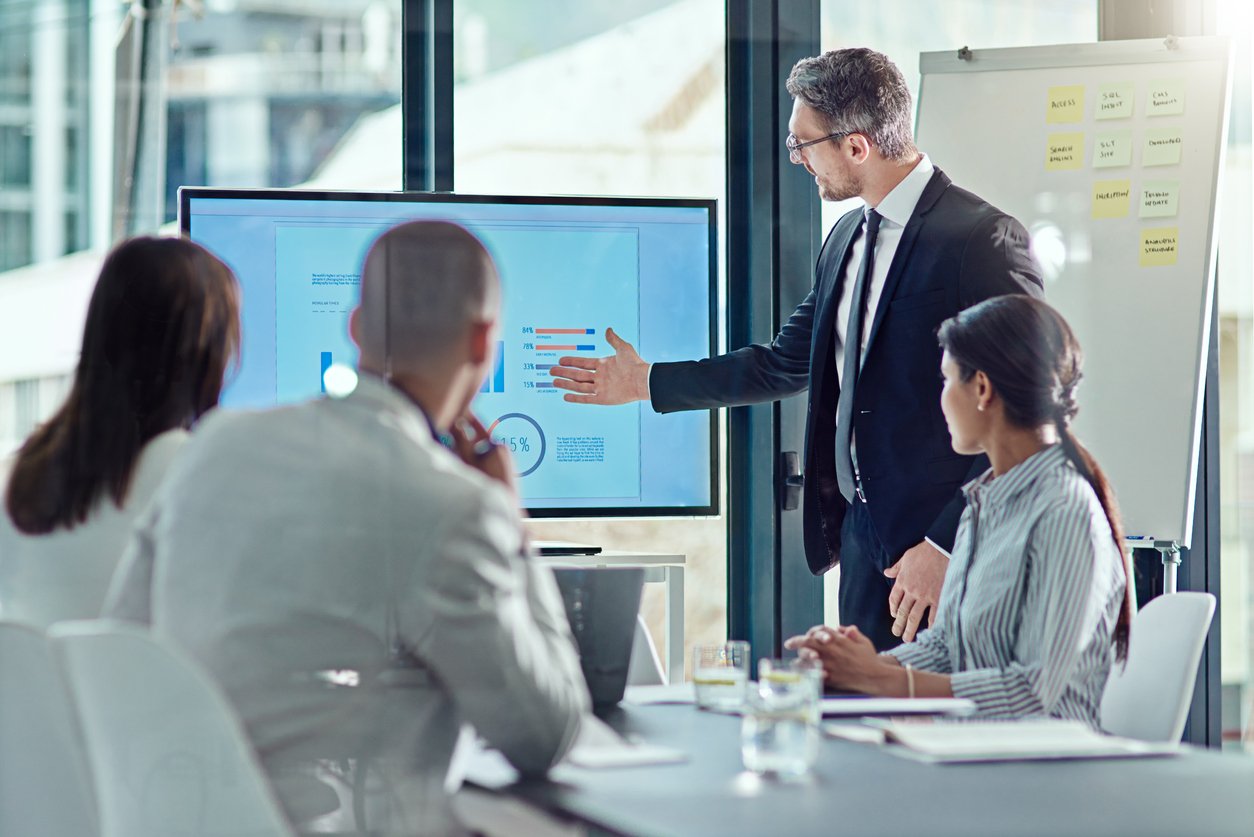 A Guide to Customer Service Management CRM [Benefits & FAQ]