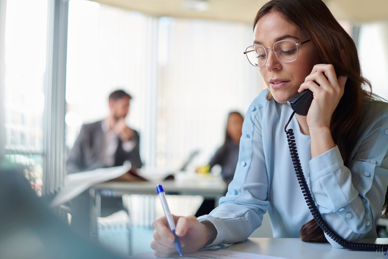 Virtual Phone System for Small Business: A Complete Guide