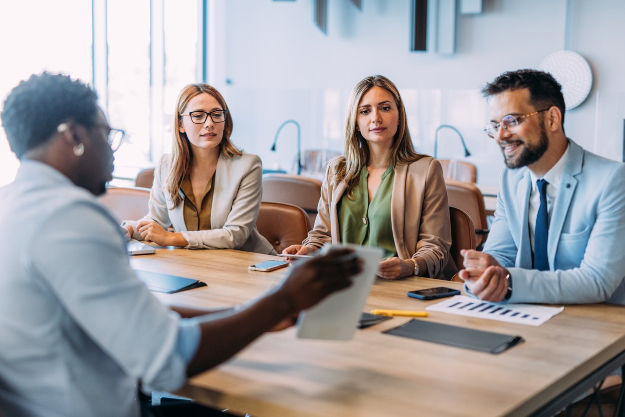 What Does OTE Salary Mean? Full Guide with Examples