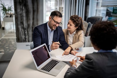 The Ultimate Guide to Personal Selling [Types, Steps, Benefits]