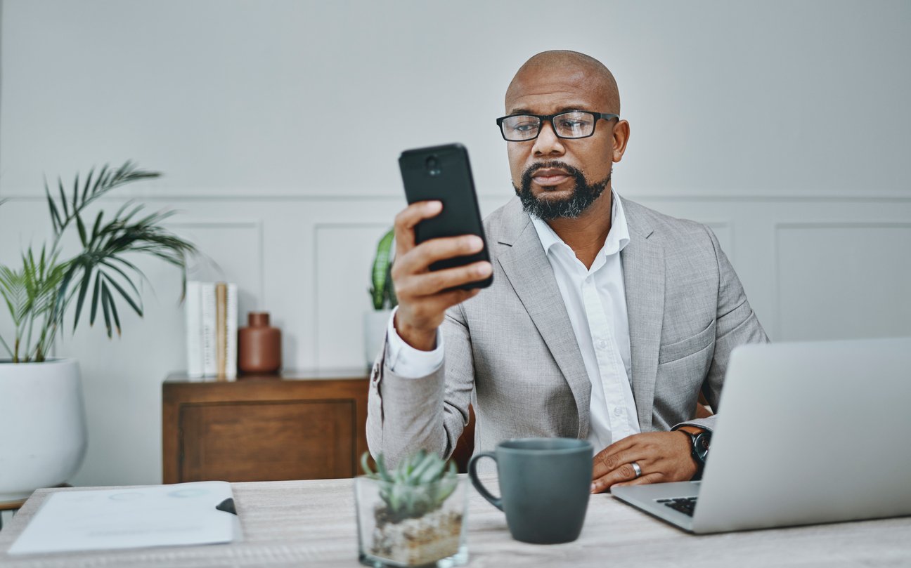 Top 5 Ways Mass Text Software Can Improve Customer Engagement