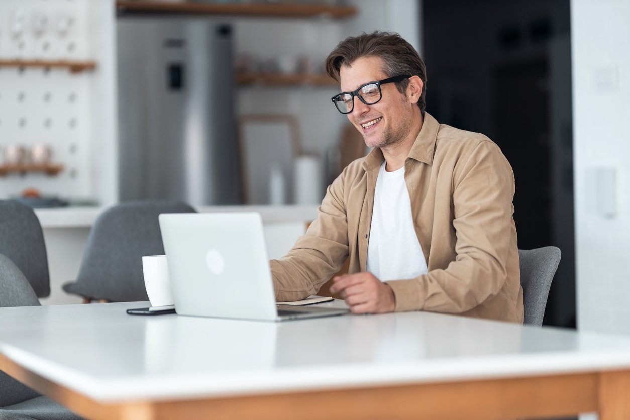 Inbound Call Center Software: Features, Dialer Types, & More