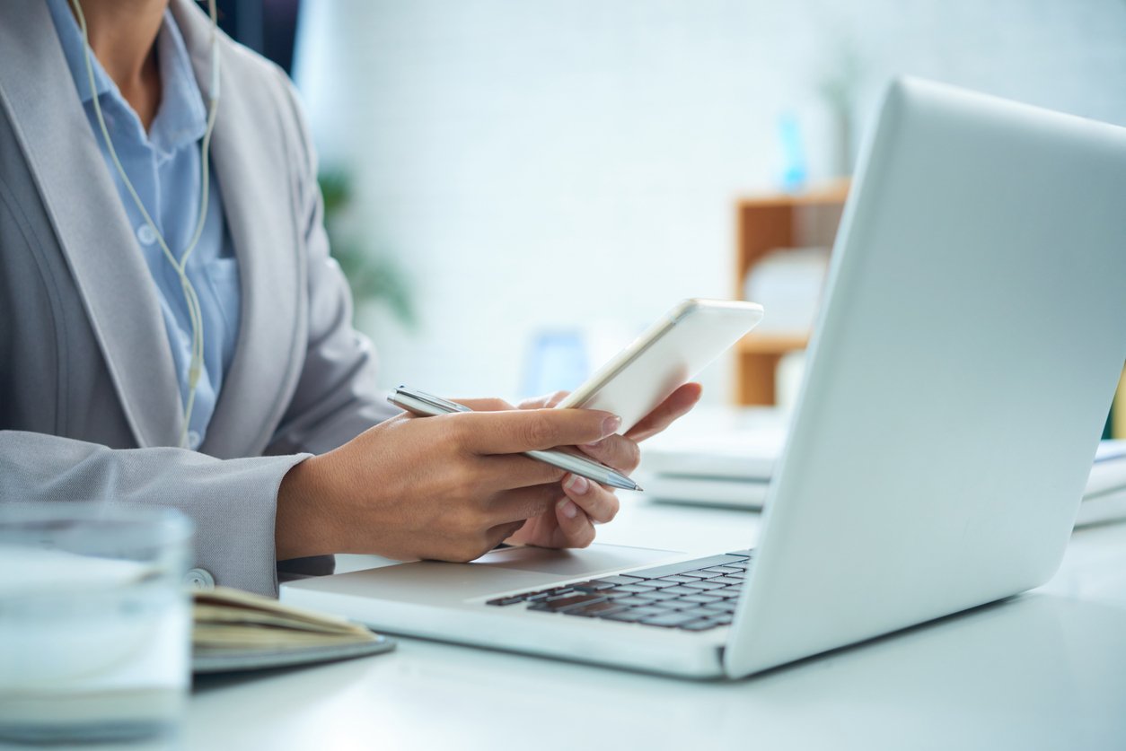 5 Sales Strategies Using CRM with Text Messaging