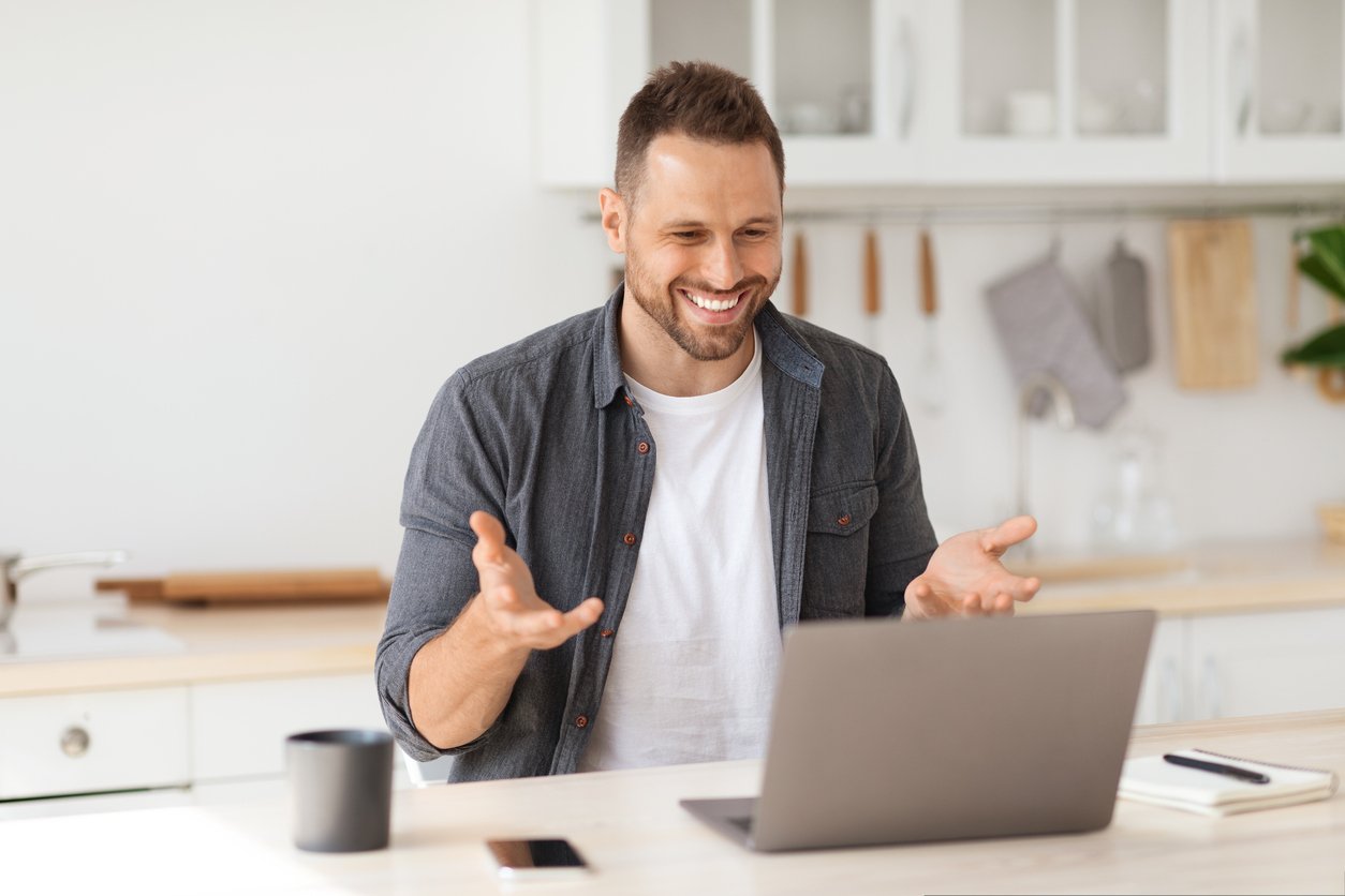 5 Best VoIP Phone Systems for Small Businesses in 2023