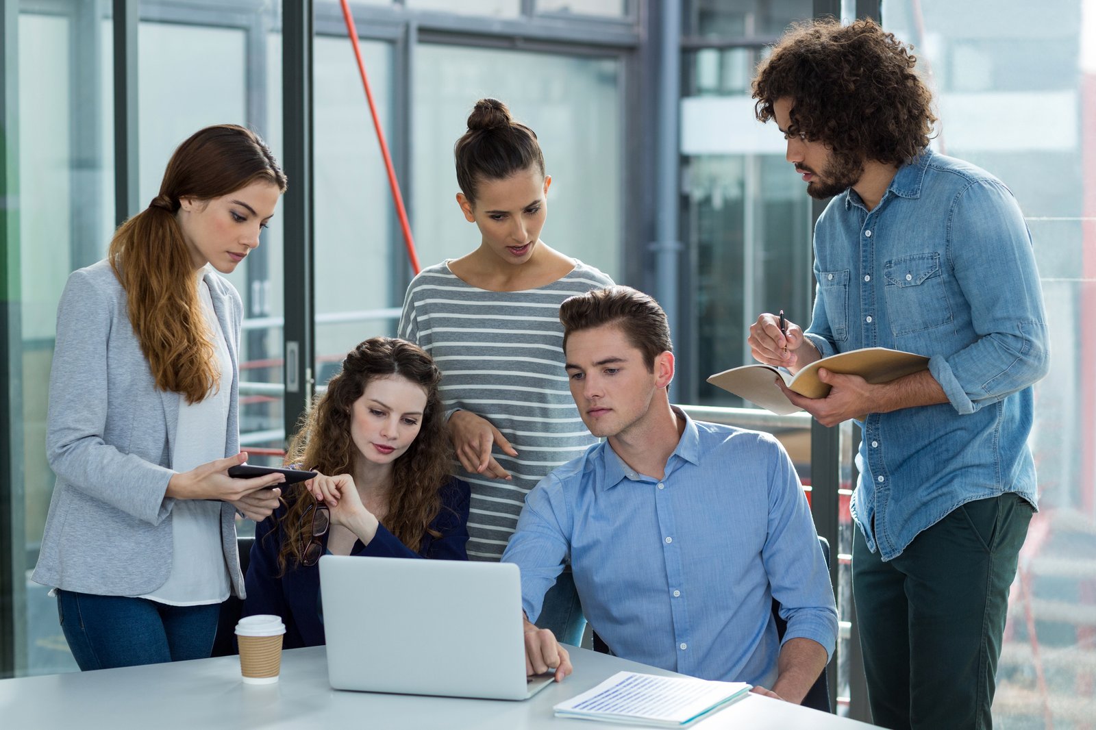 A Guide to Sales Analytics [Definition & Key Metrics]