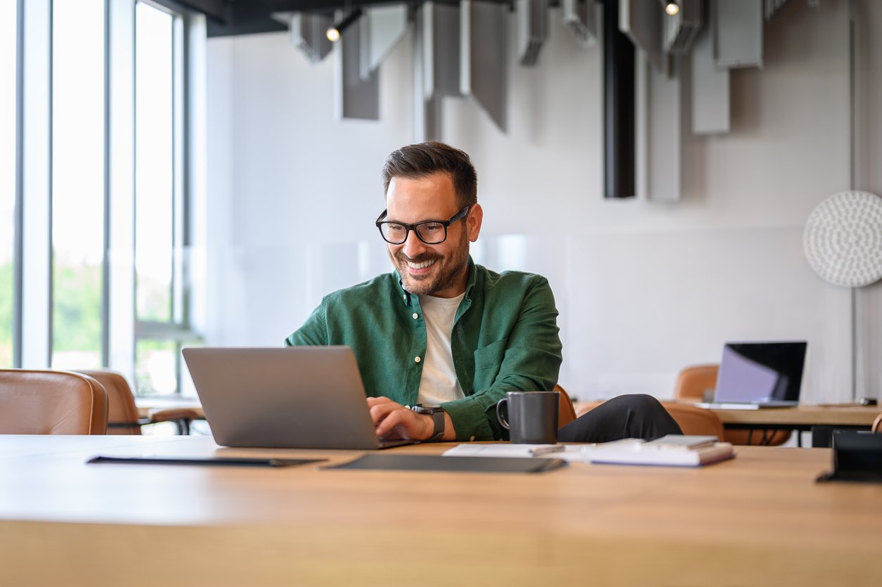 8 Examples of CRM Software for Every Business